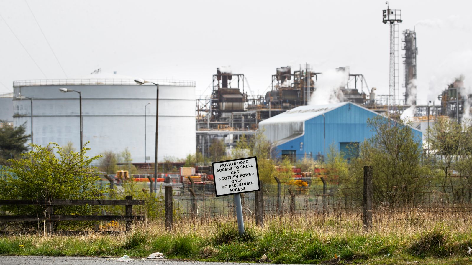 ExxonMobil to close Mossmorran plastics plant in Fife with hundreds of ...