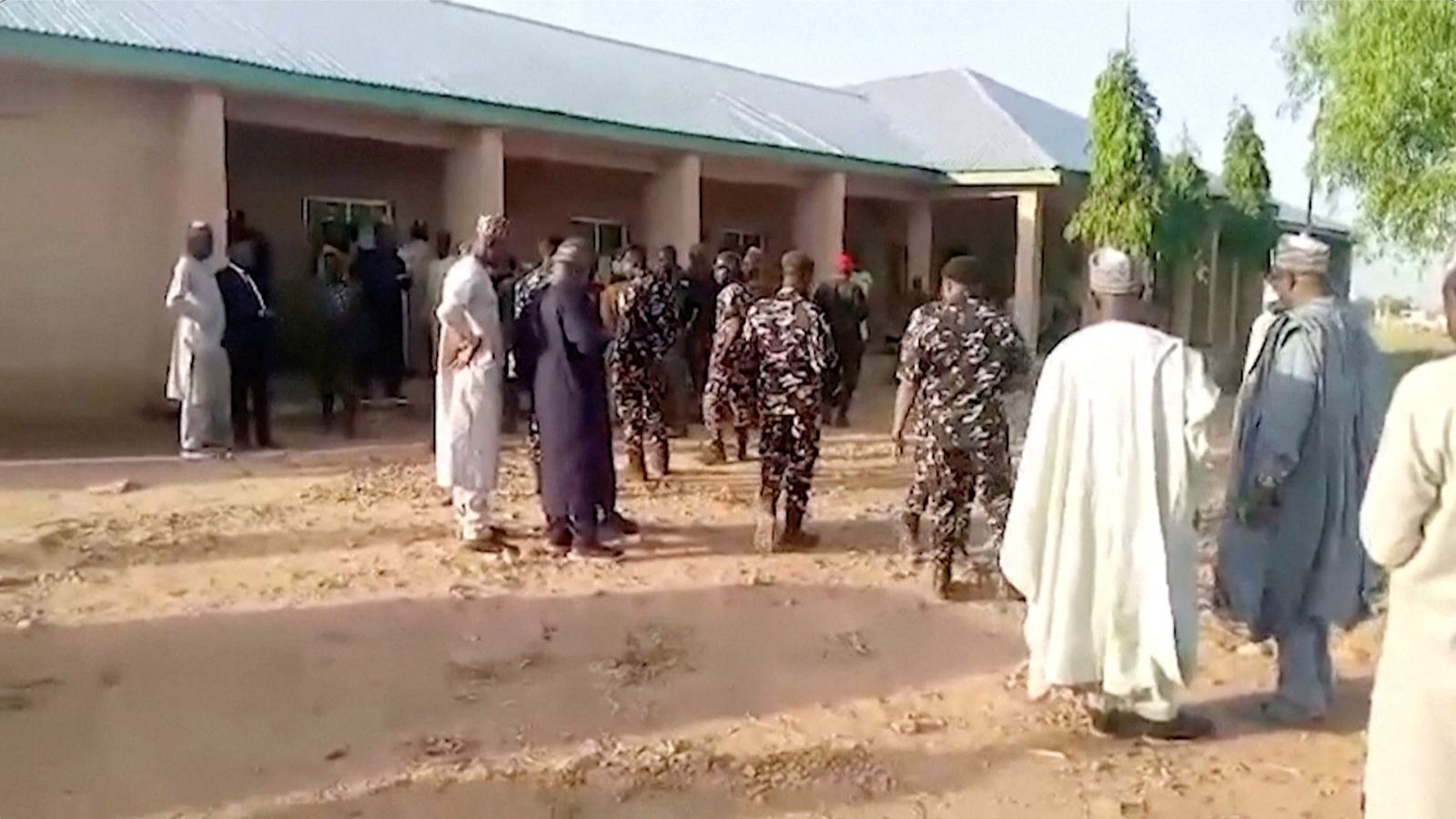 More than 300 schoolchildren kidnapped by gunmen in Nigeria | World ...