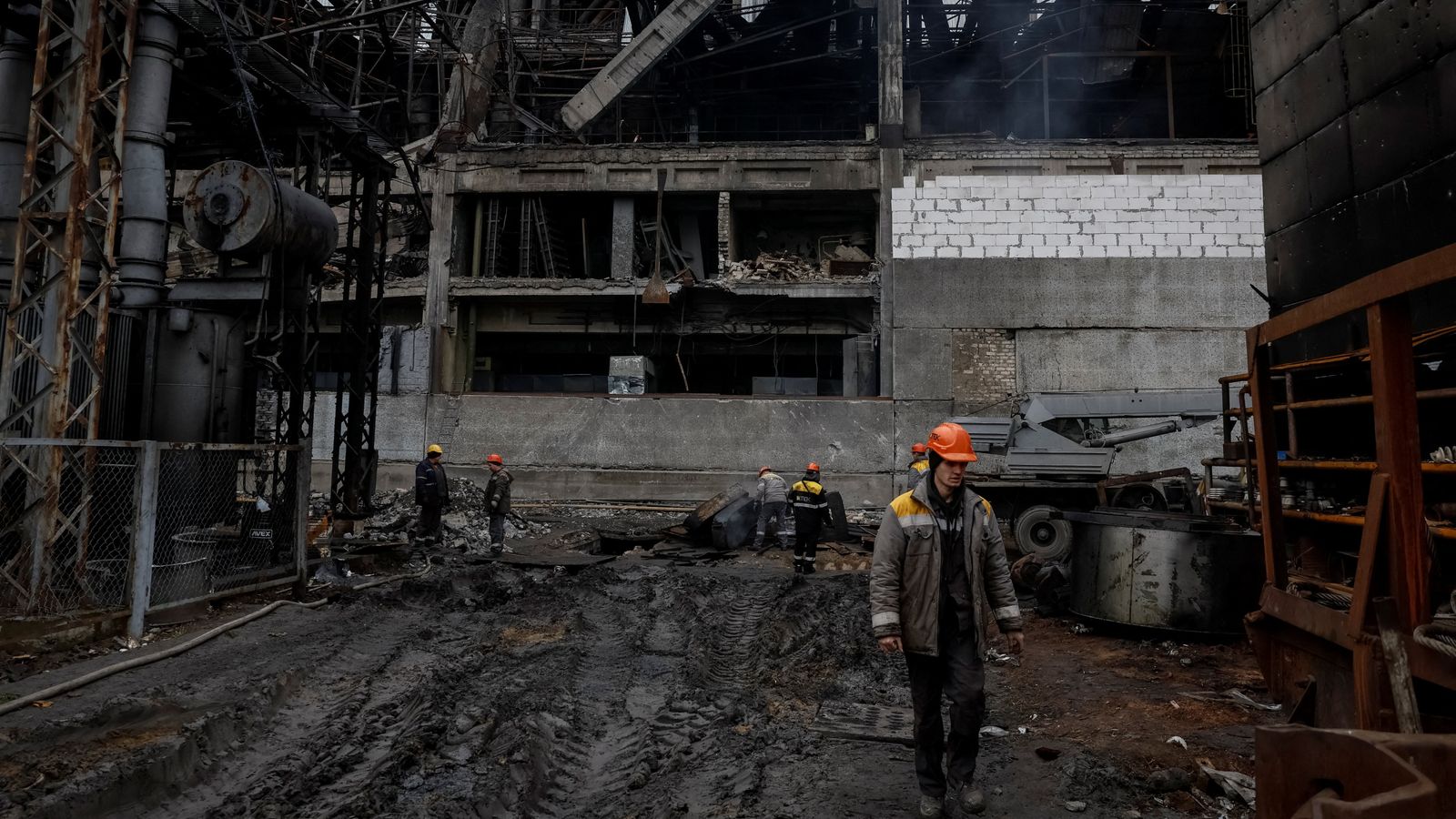 Ukraine war latest: Russia accused of 'scorched earth' tactic - as ...