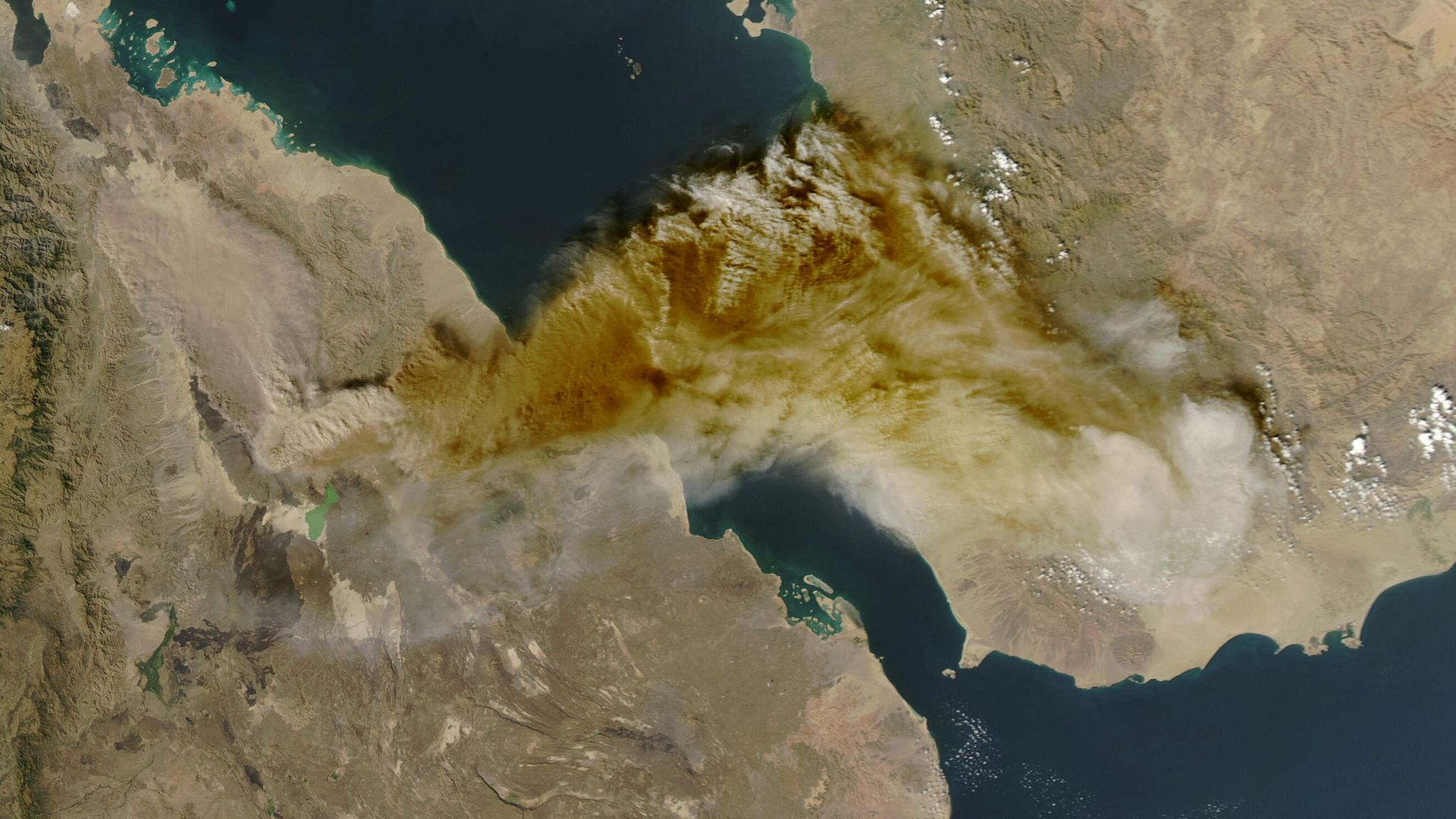 Flights cancelled after Ethiopian volcano erupts for first time | World ...