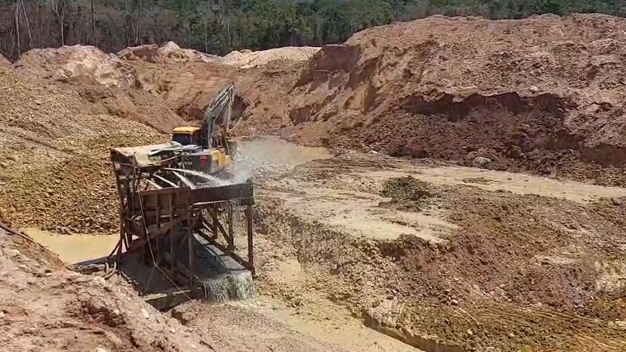 'Women are afraid to get pregnant': Fighting mercury poisoning from illegal gold mining in ...