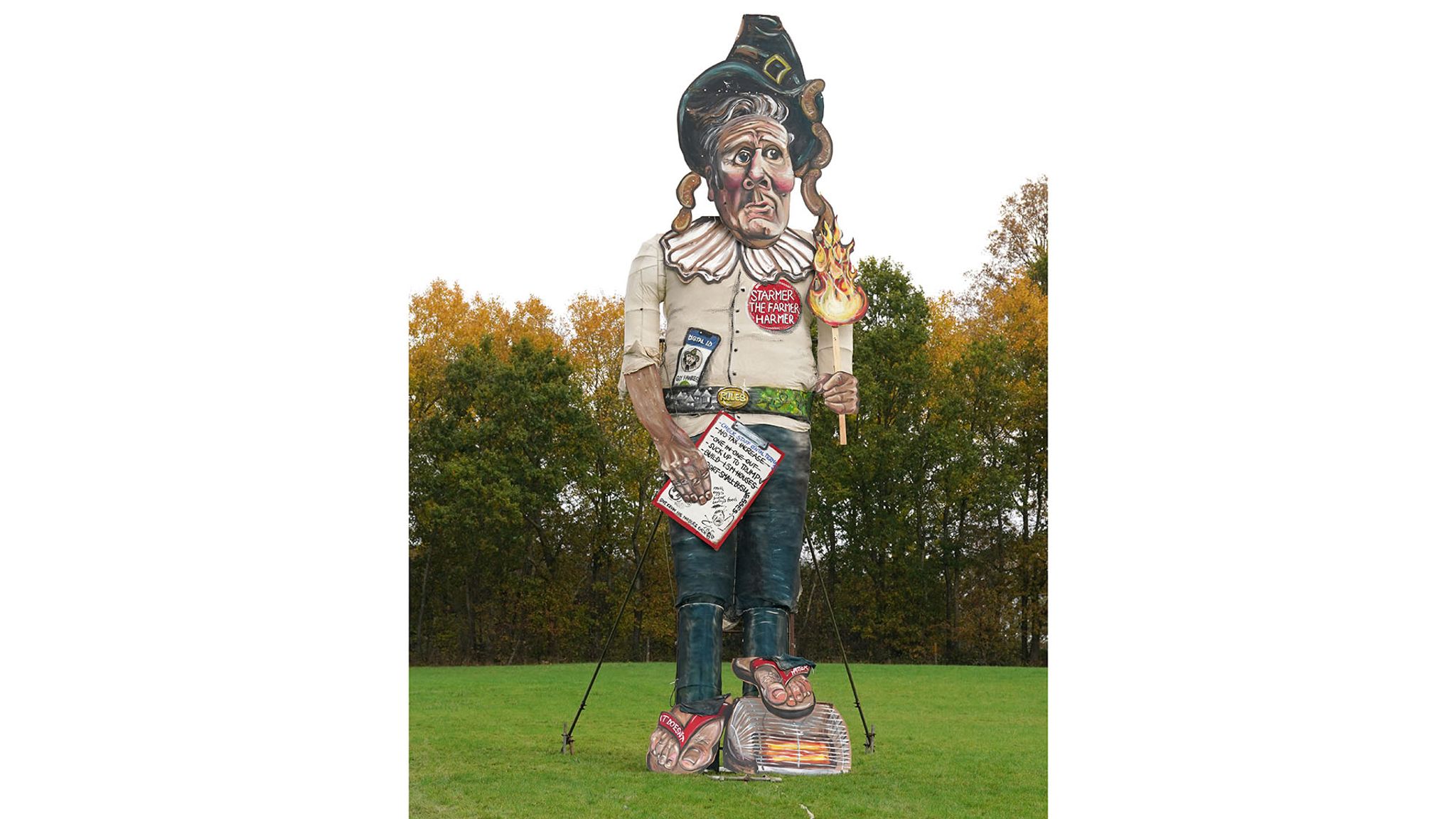 Giant effigy of Sir Keir Starmer unveiled ahead of town's Bonfire Night ...