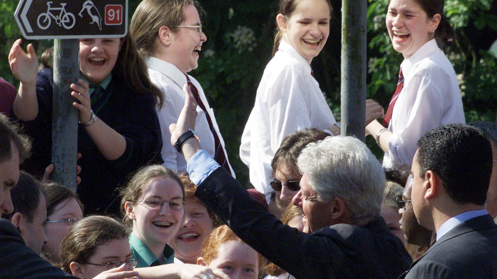 Clinton told to avoid public handshake with Gerry Adams, records show ...