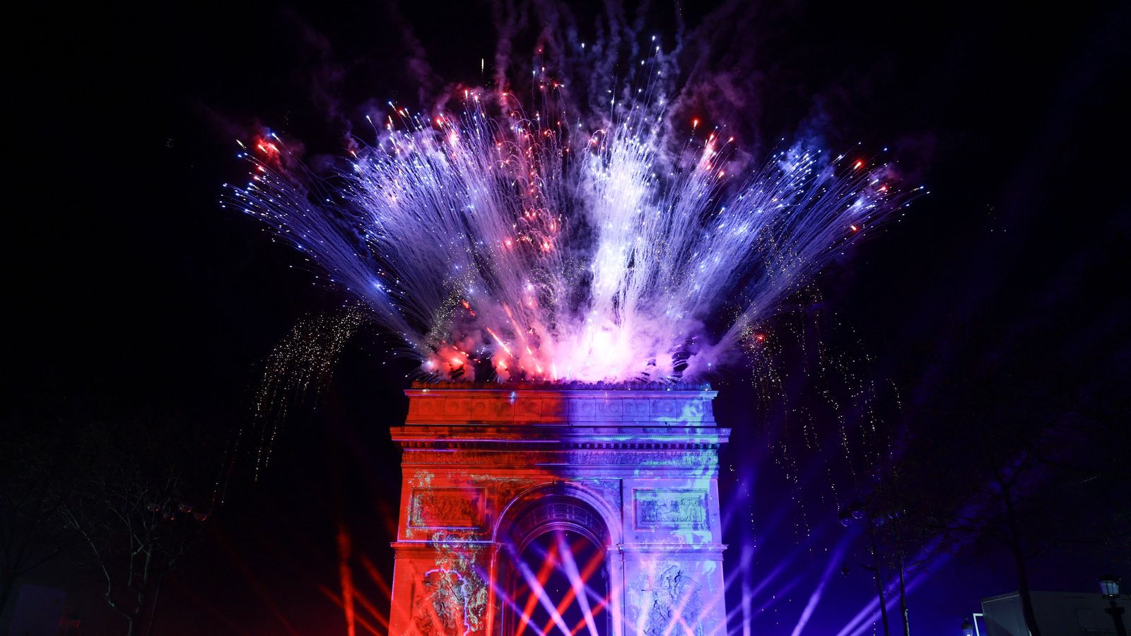 Watch New Year celebrations around the world - and Sky News coverage of ...