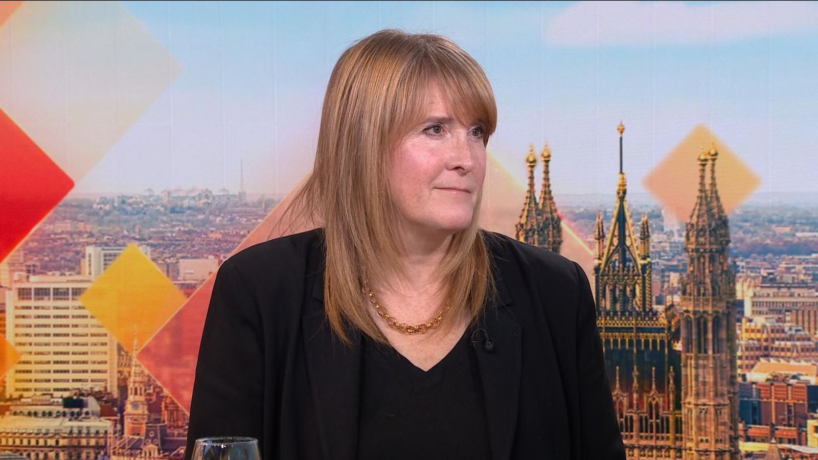 Minister dodges questions on UK rejoining Erasmus | News UK Video News ...