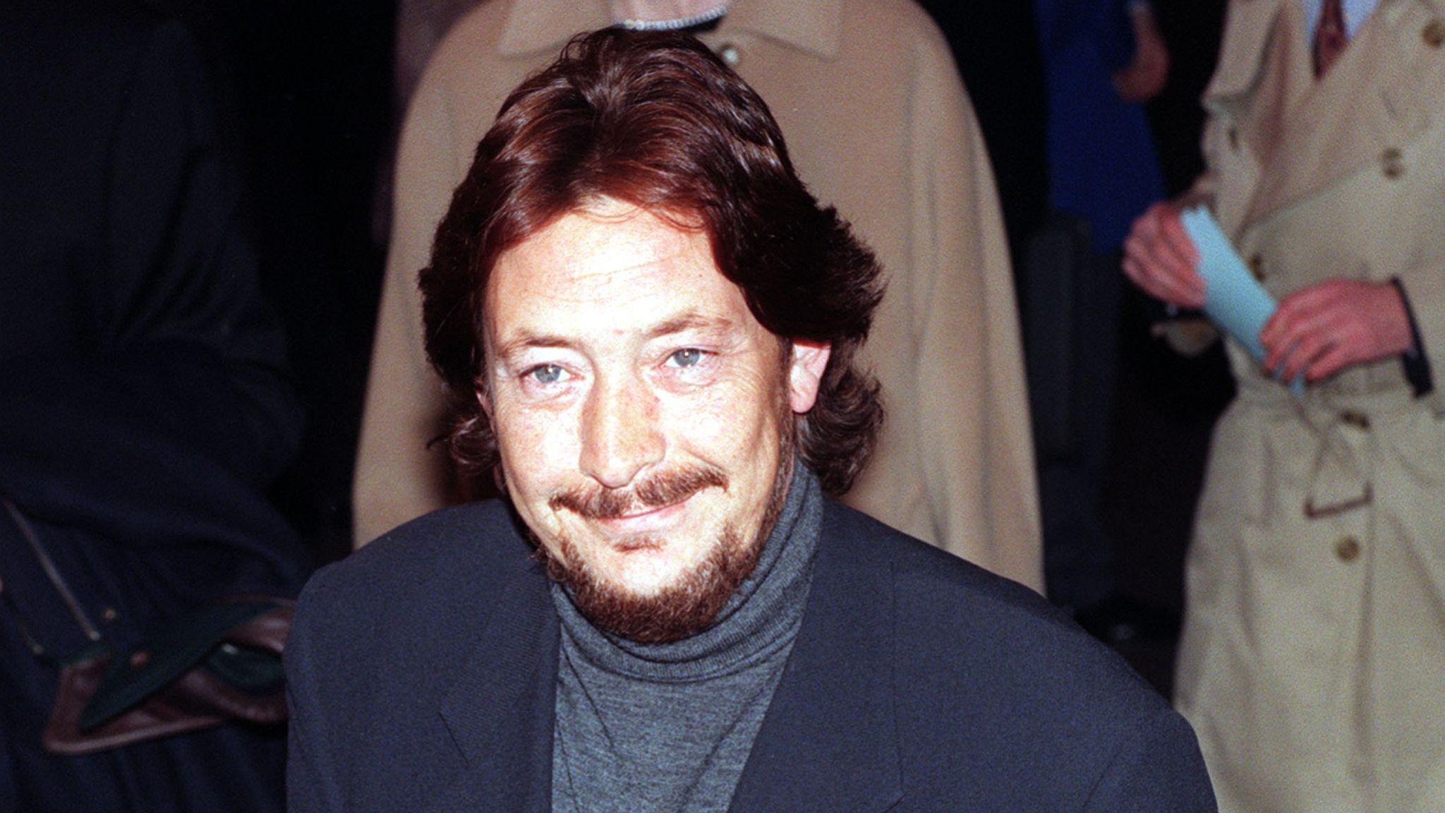 Singer Chris Rea - famous for Driving Home For Christmas - dies aged 74 ...