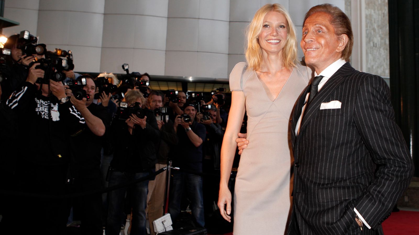 Gwyneth Paltrow, Cindy Crawford and Donatella Versace lead tributes to ...