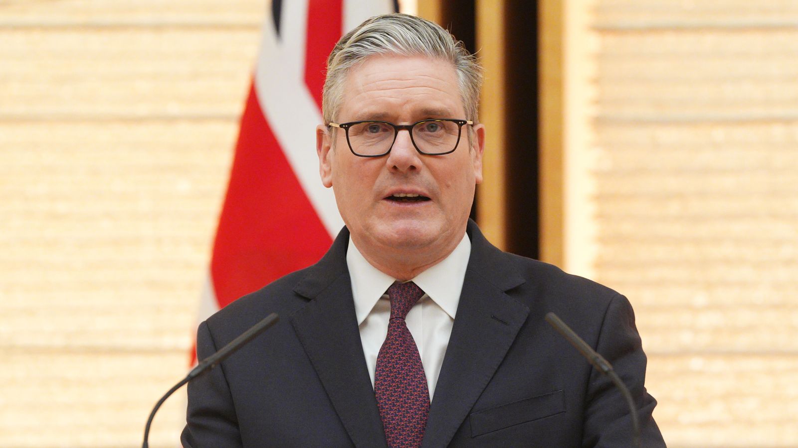 Starmer repeats call for Andrew to testify for Epstein's victims ...