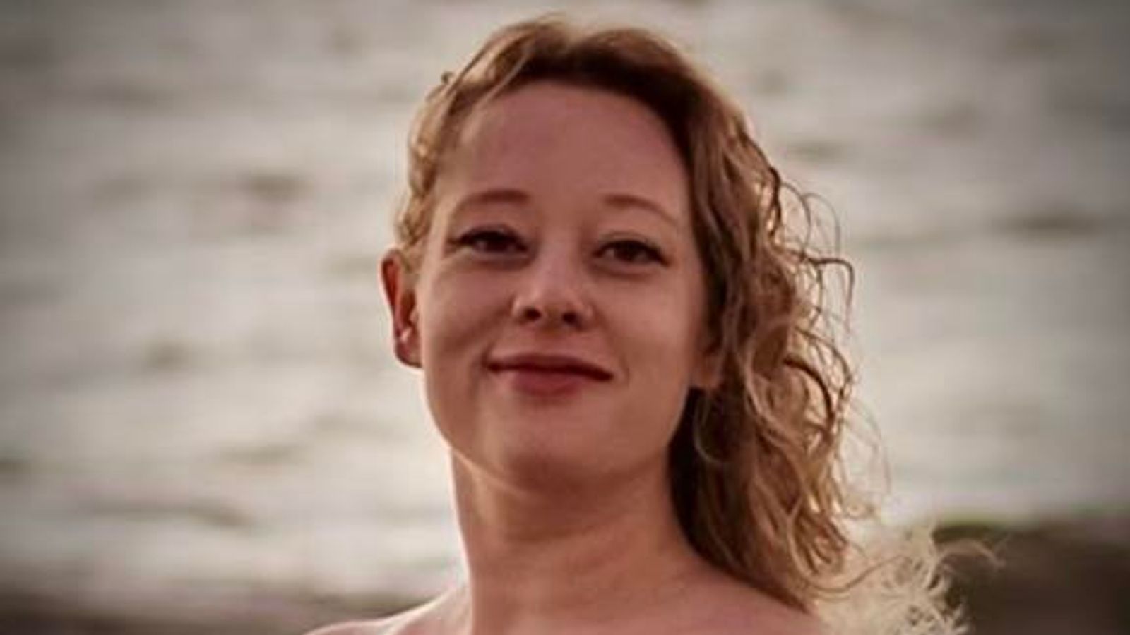 Shock as woman is shot dead by immigration agent in Minneapolis | US ...