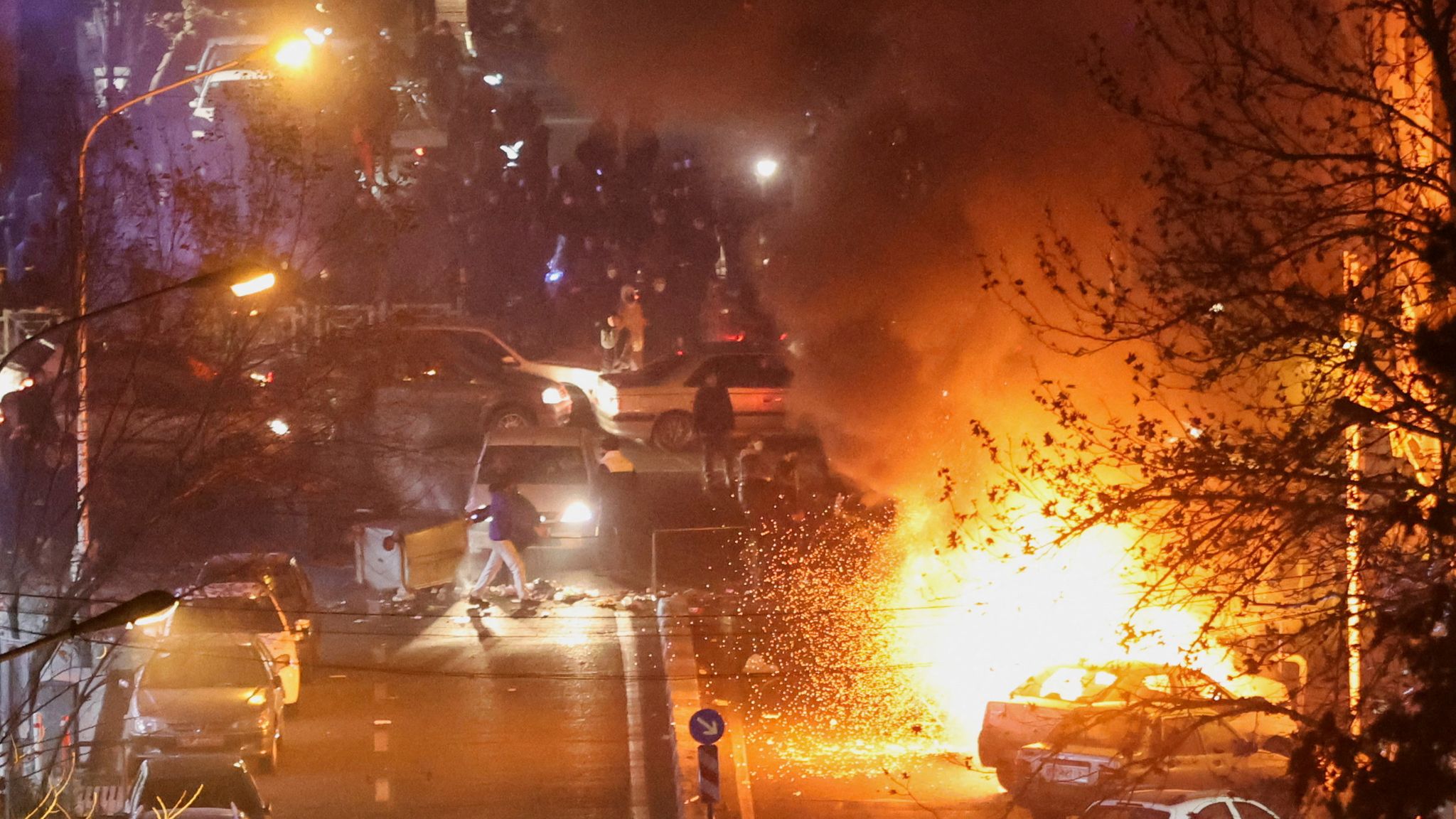 Iranian protester faces 'imminent execution', claims human rights group ...