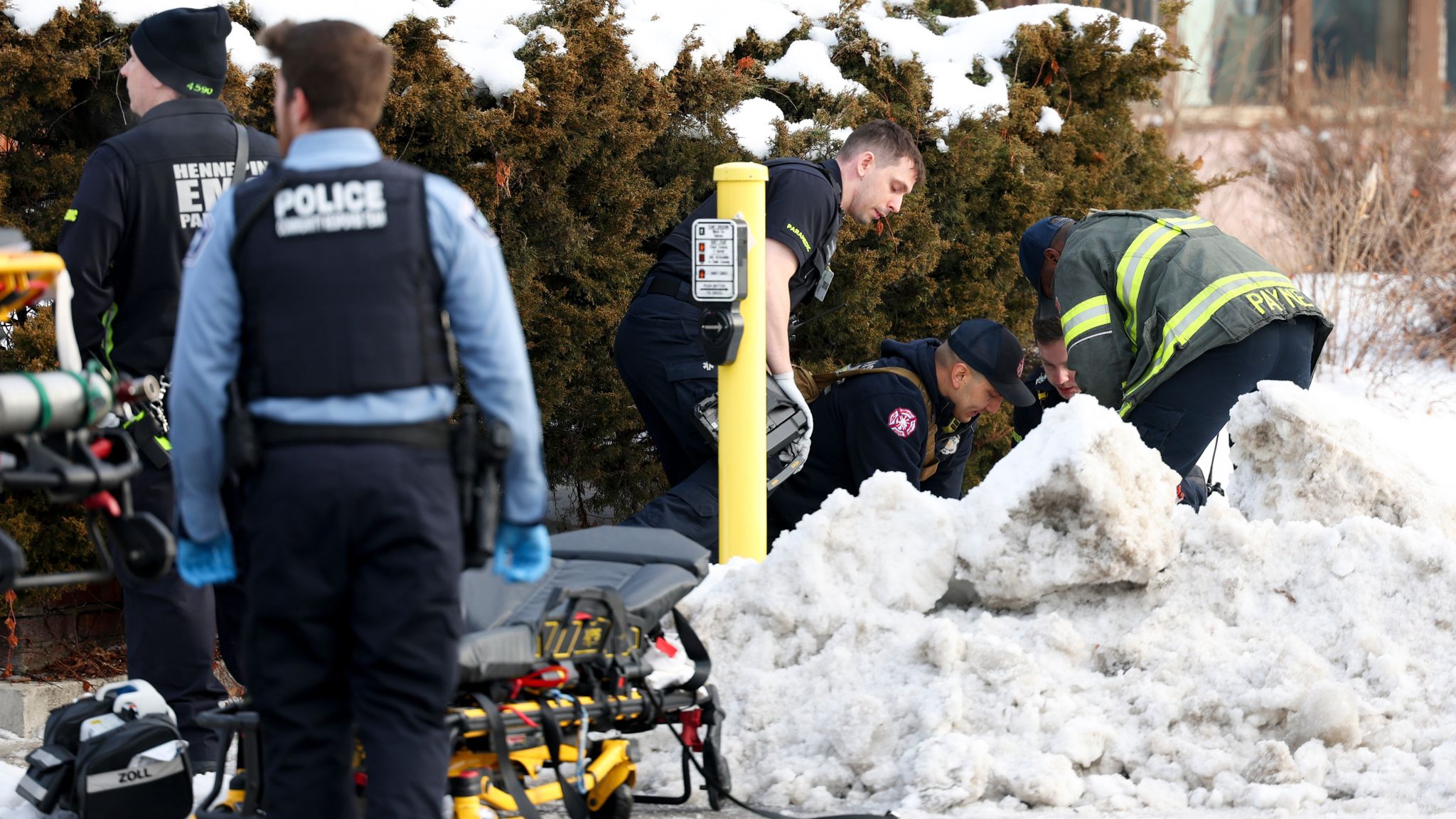 Trump reacts to woman being shot dead by immigration official in ...