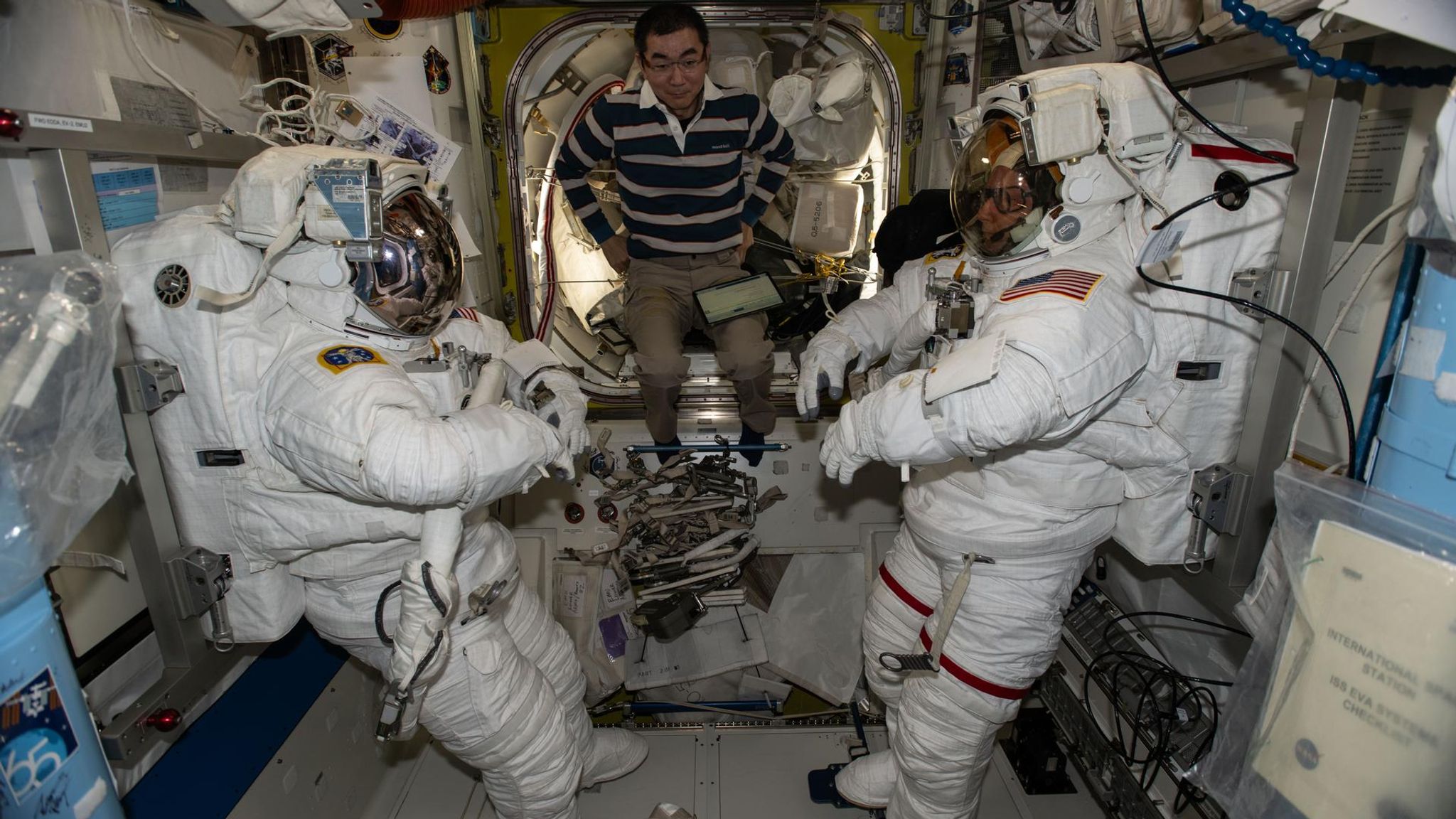 NASA will bring astronauts home early from ISS over medical issue ...