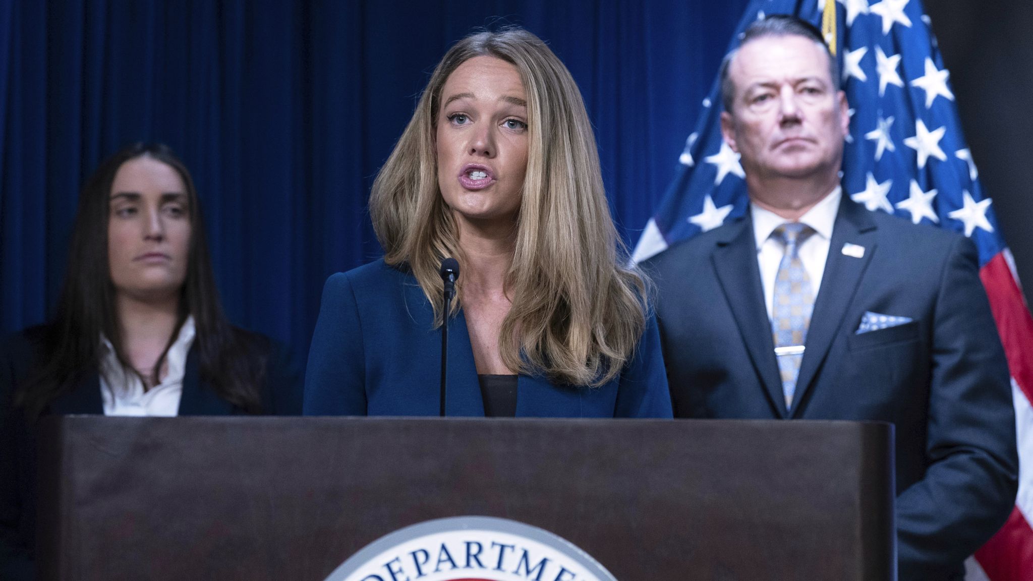 ICE officers snatch five-year-old from car and use him as 'bait' to ...