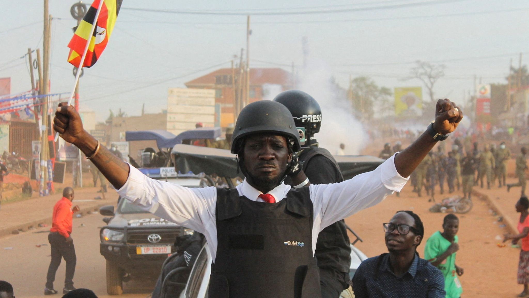 Bobi Wine: Uganda's pop star politician aiming to end president's 40 ...