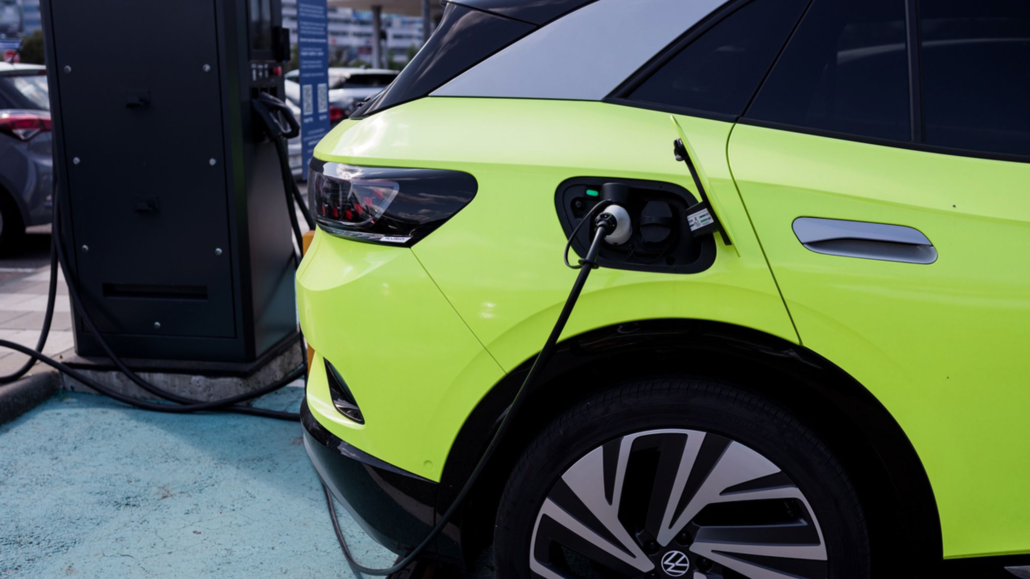 Driver's claim electric vehicle moved of own accord before it killed ...