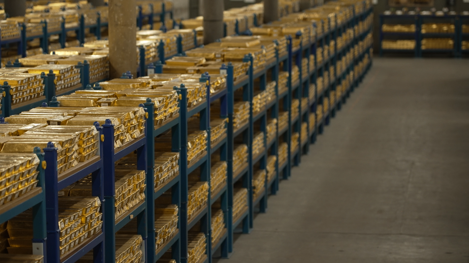 Sky News gains rare access to Bank of England's gold vaults | Money ...