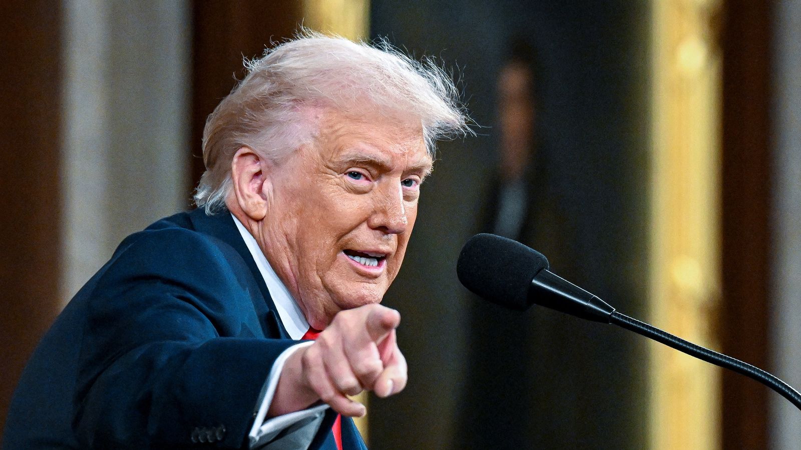 Trump introduces Winter Olympics hockey champions during state of the ...