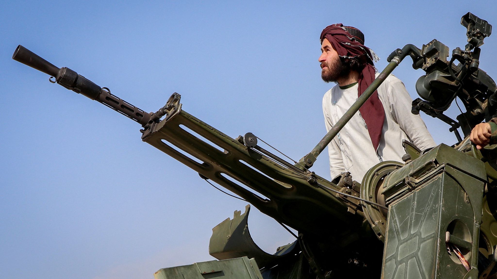 Pakistan-Afghanistan conflict displaces more than 100,000 people, UN ...