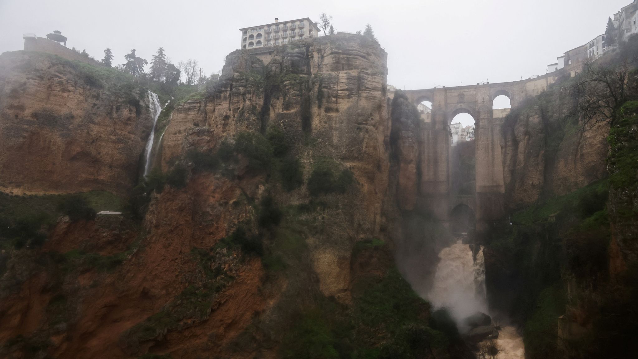 Man dies and girl missing amid heavy flooding in Spain and Portugal ...