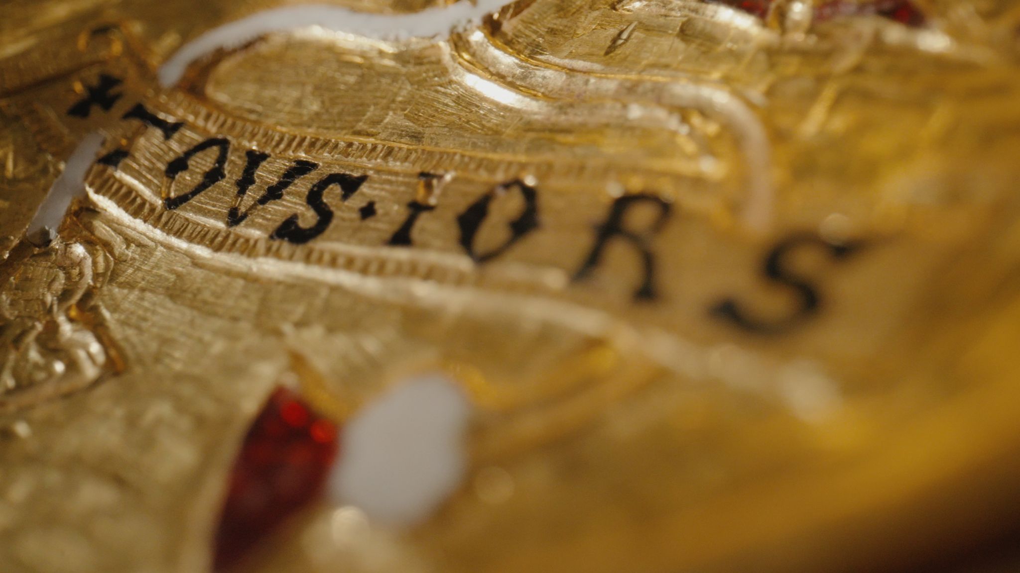 British Museum to keep pendant linked to Henry VIII after raising £3.5m ...