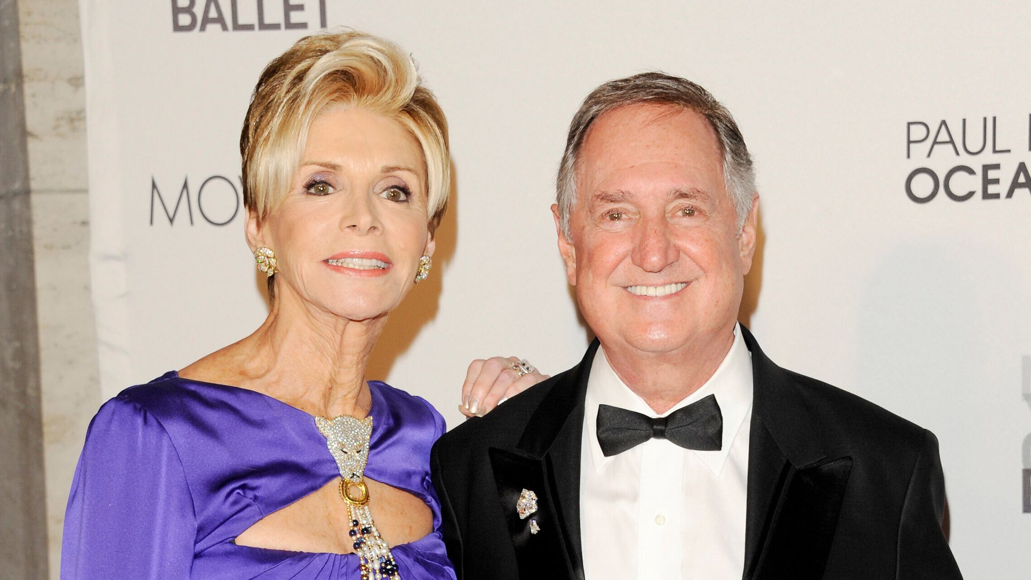 Neil Sedaka, singer of Breaking Up Is Hard To Do and Laughter In The ...