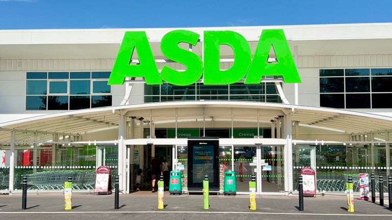 Asda losses grow to almost £1bn as it fends off Aldi | Money News | Sky ...