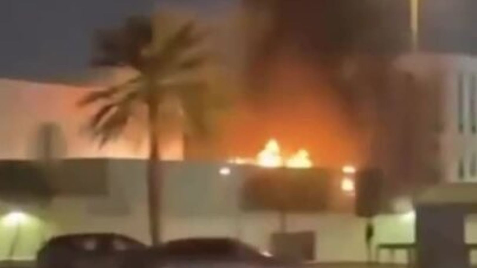 Fire breaks out near U.S. consulate in Dubai | World News | Sky News