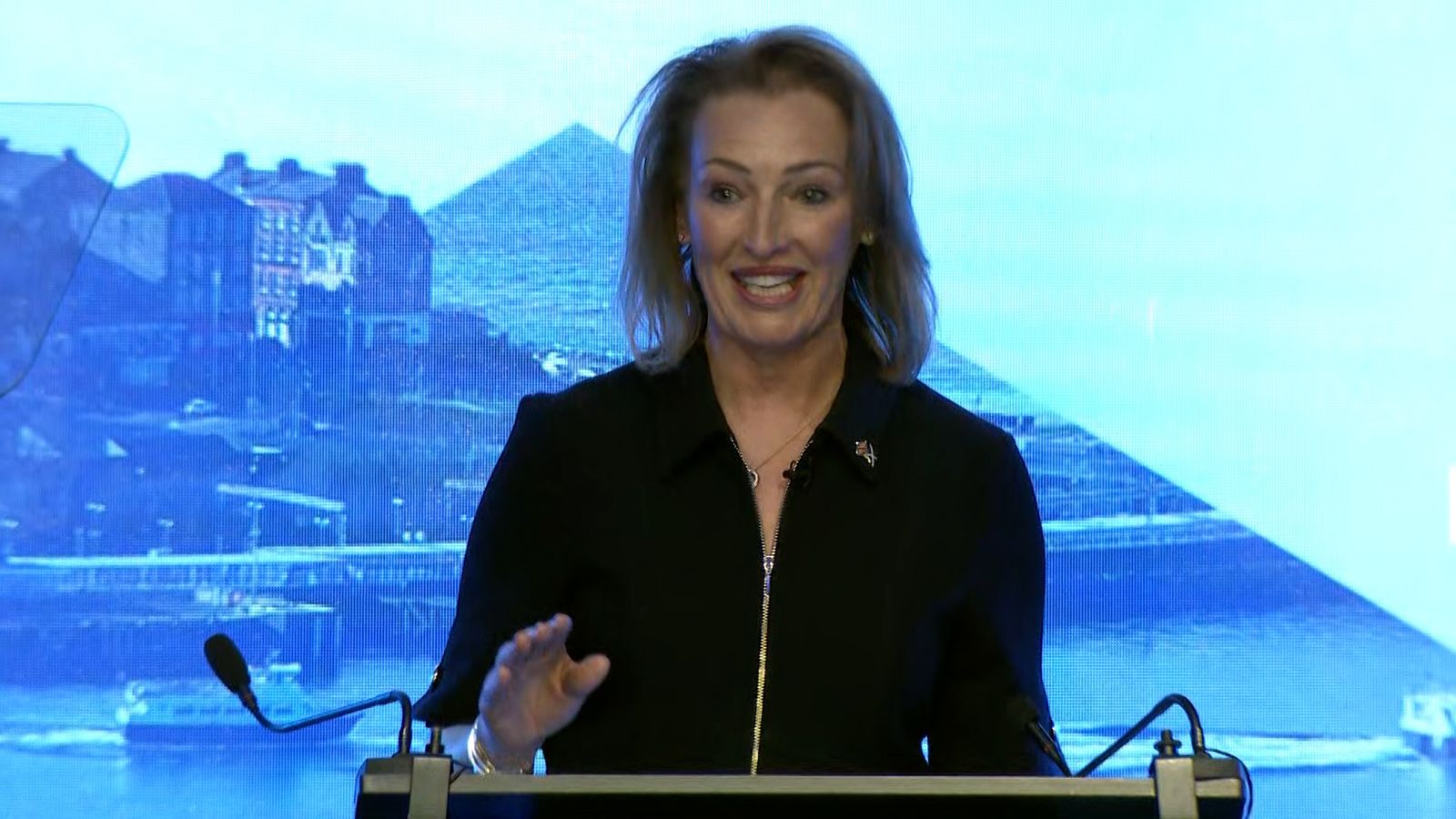 MP jokes she wasn't 'allowed' to wear 'Reform tartan burka' at event ...