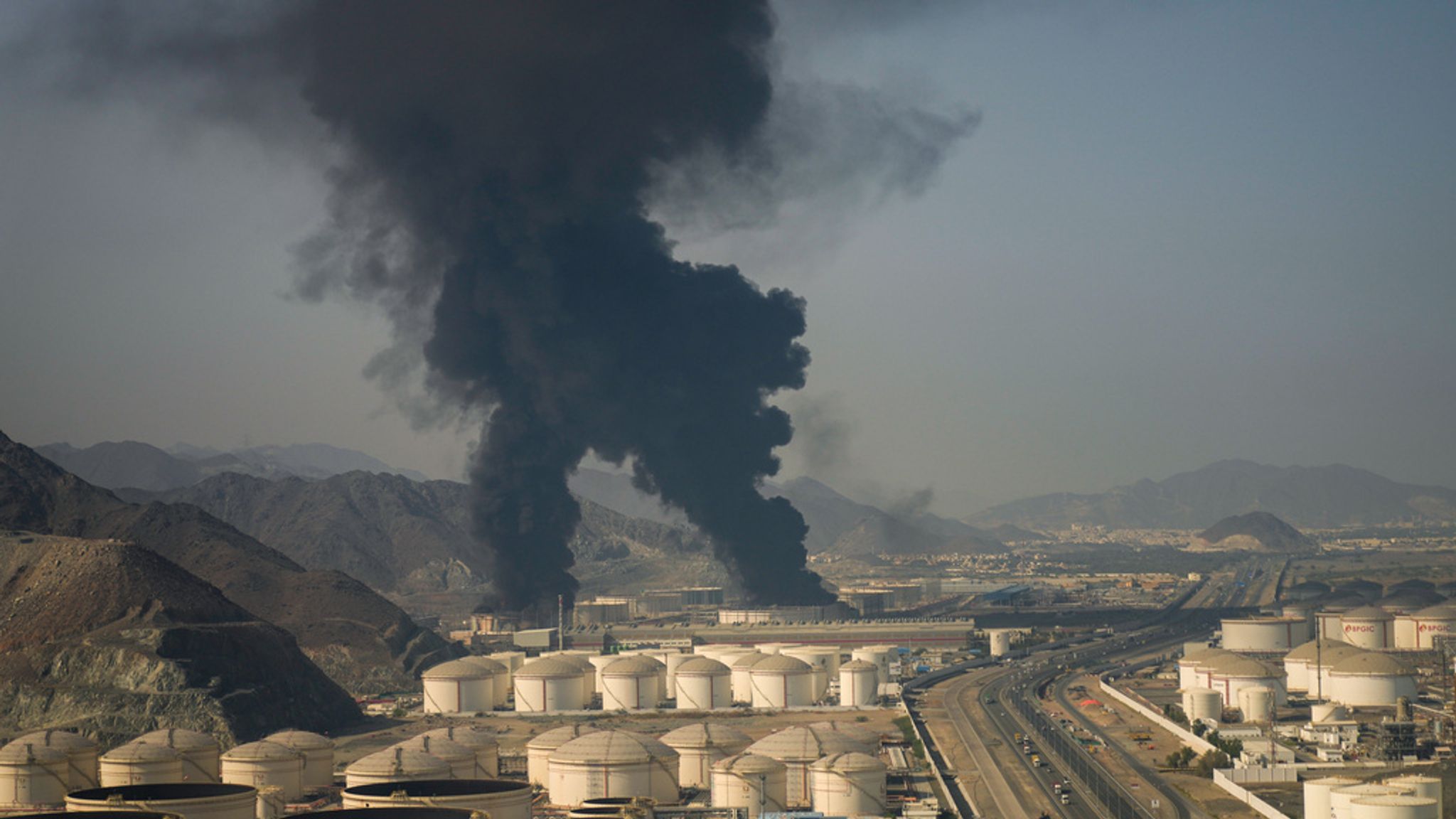 UAE exits Saudi-controlled OPEC cartels in fresh oil market shock ...
