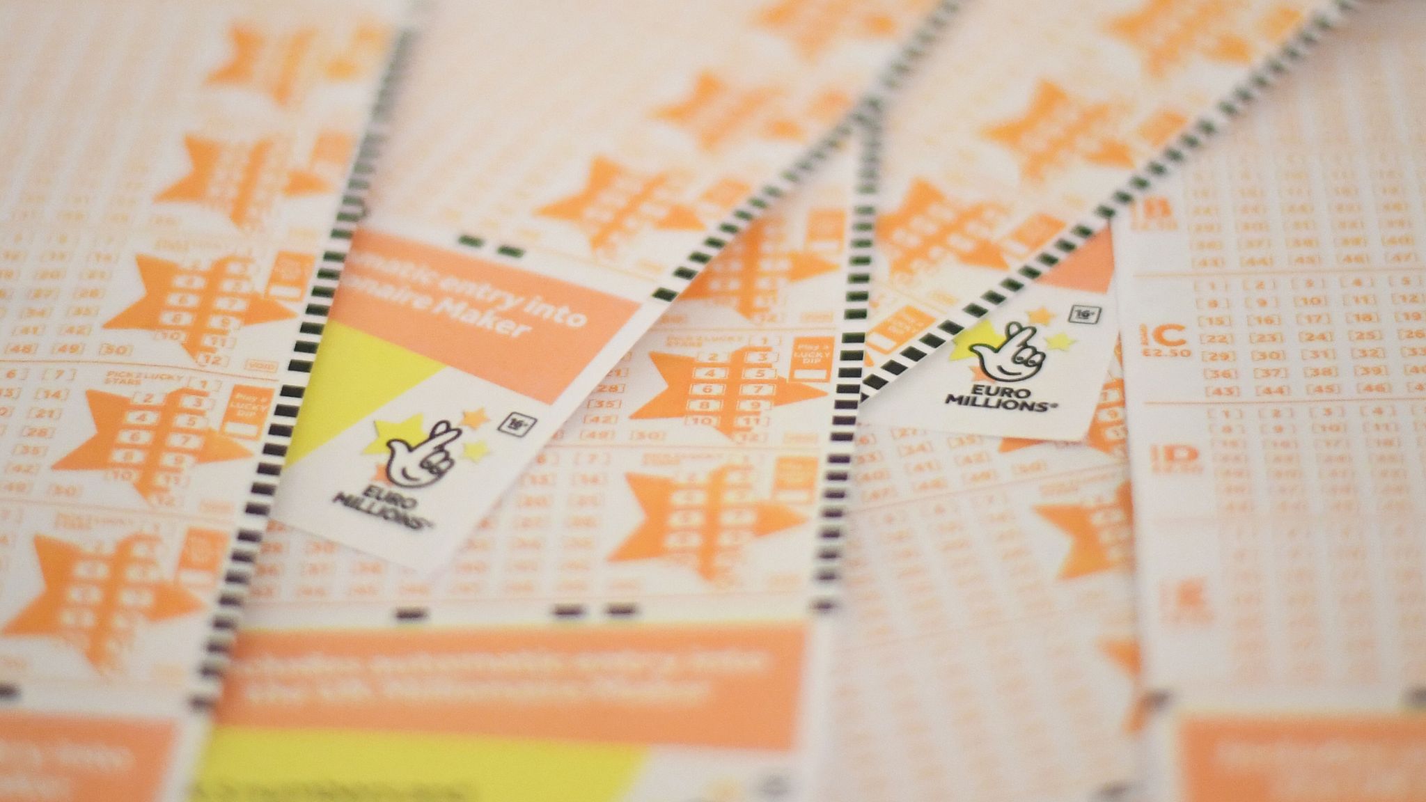 UK lottery winner scoops £181m EuroMillions jackpot in 'life-changing ...