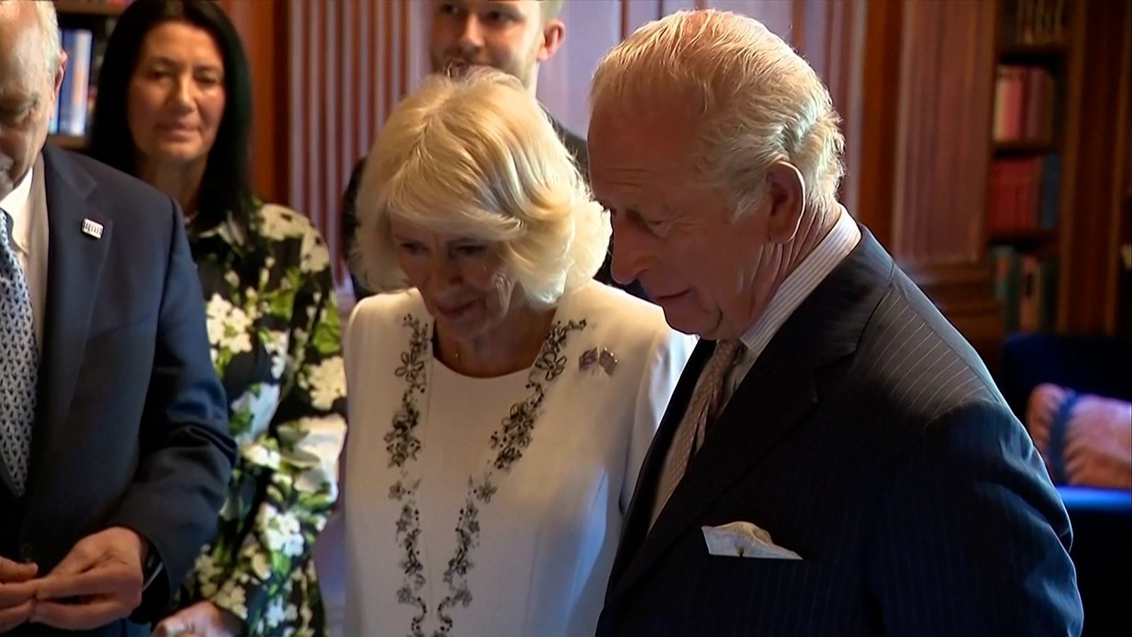 King and Queen arrive at British embassy to host garden party | News UK ...