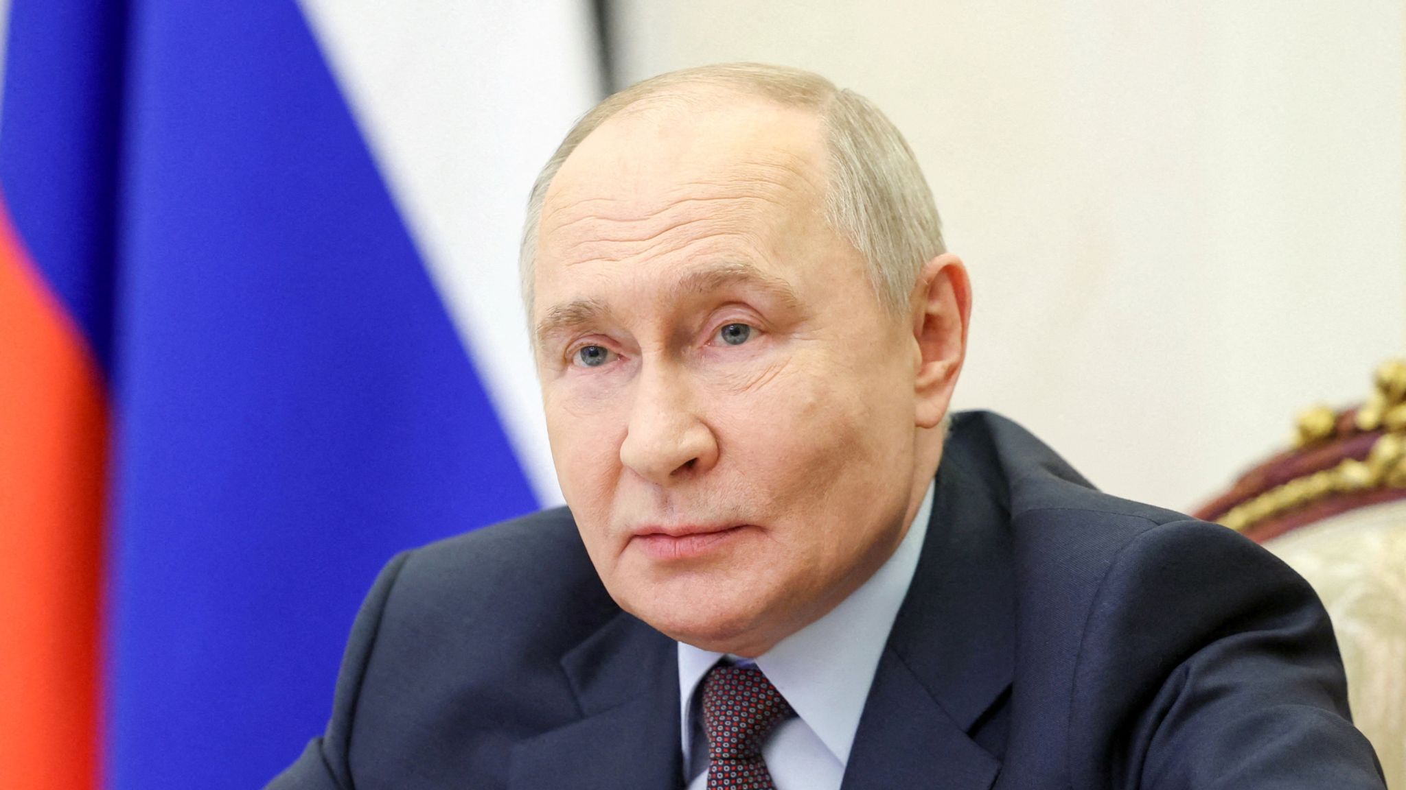 Putin's approval rating falls to lowest since Ukraine invasion, as ...