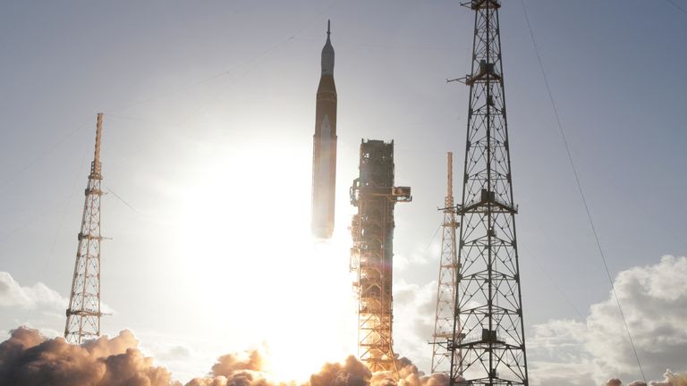 Watch live coverage as Artemis II launches to space | News UK Video ...