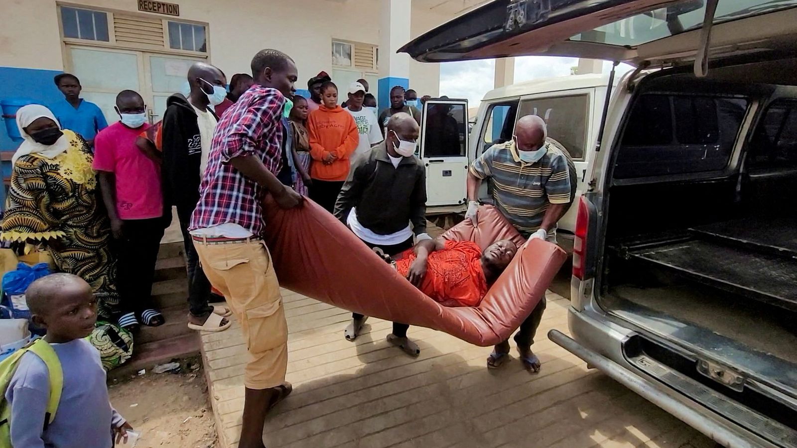 Ebola Latest Americans Exposed In African Outbreak As Who Declares