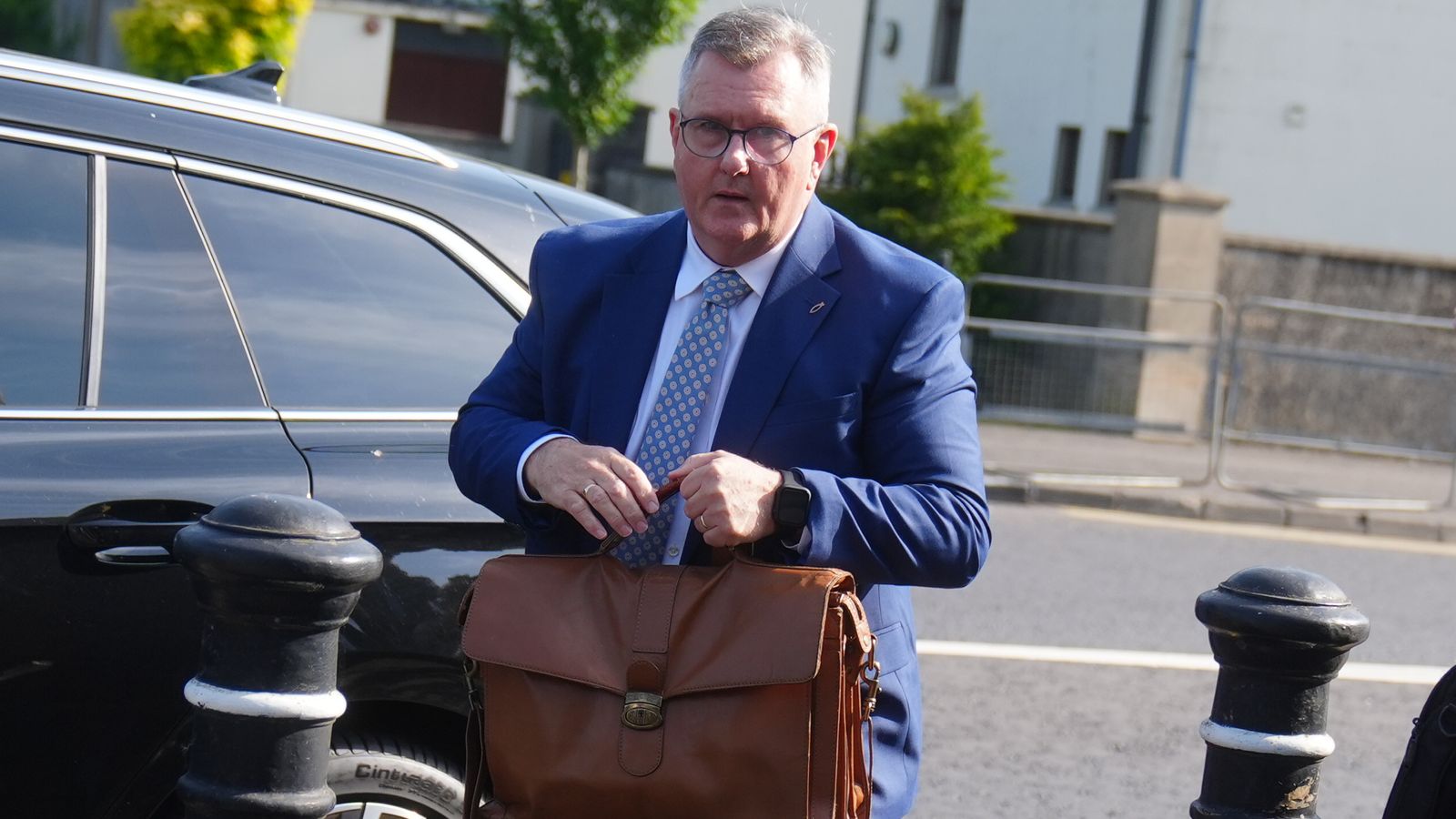 Prosecution opens case against ex-DUP leader Sir Jeffrey Donaldson | UK ...