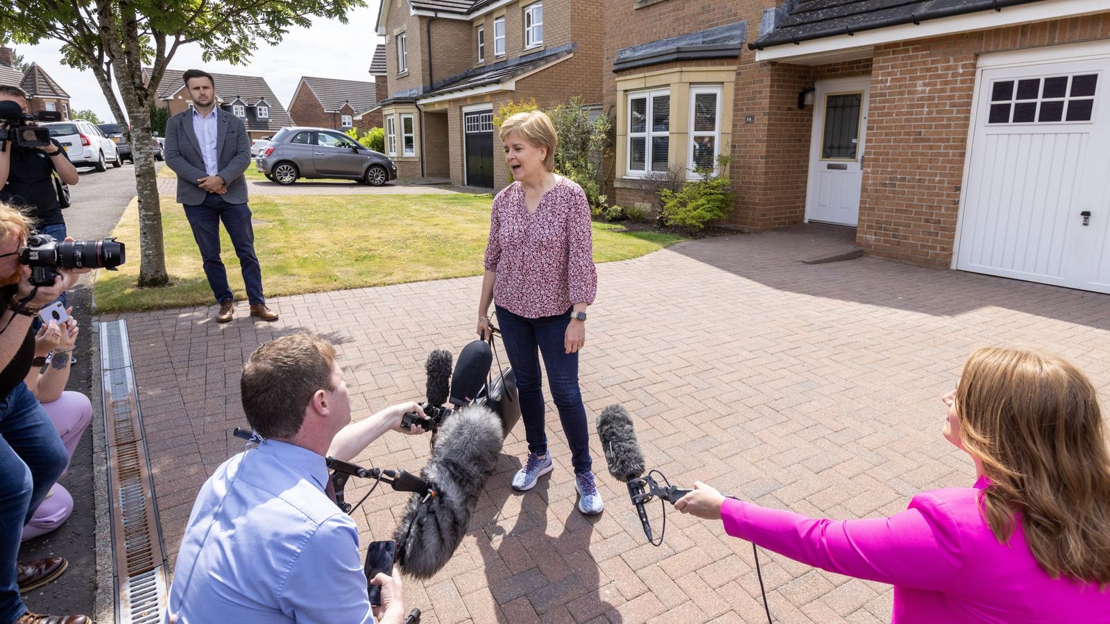 Nicola Sturgeon defends 'no comment' stance during Operation Branchform ...