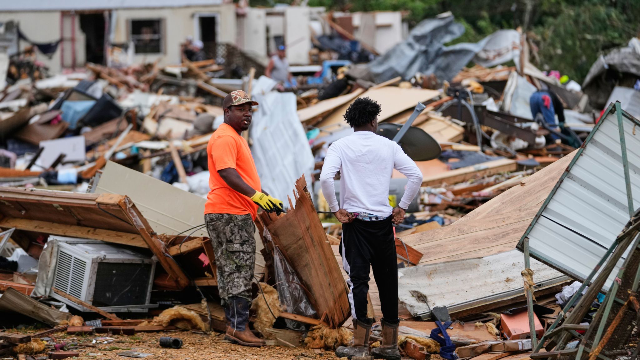 Hundreds of homes damaged by storms as 'multiple tornadoes' hit ...