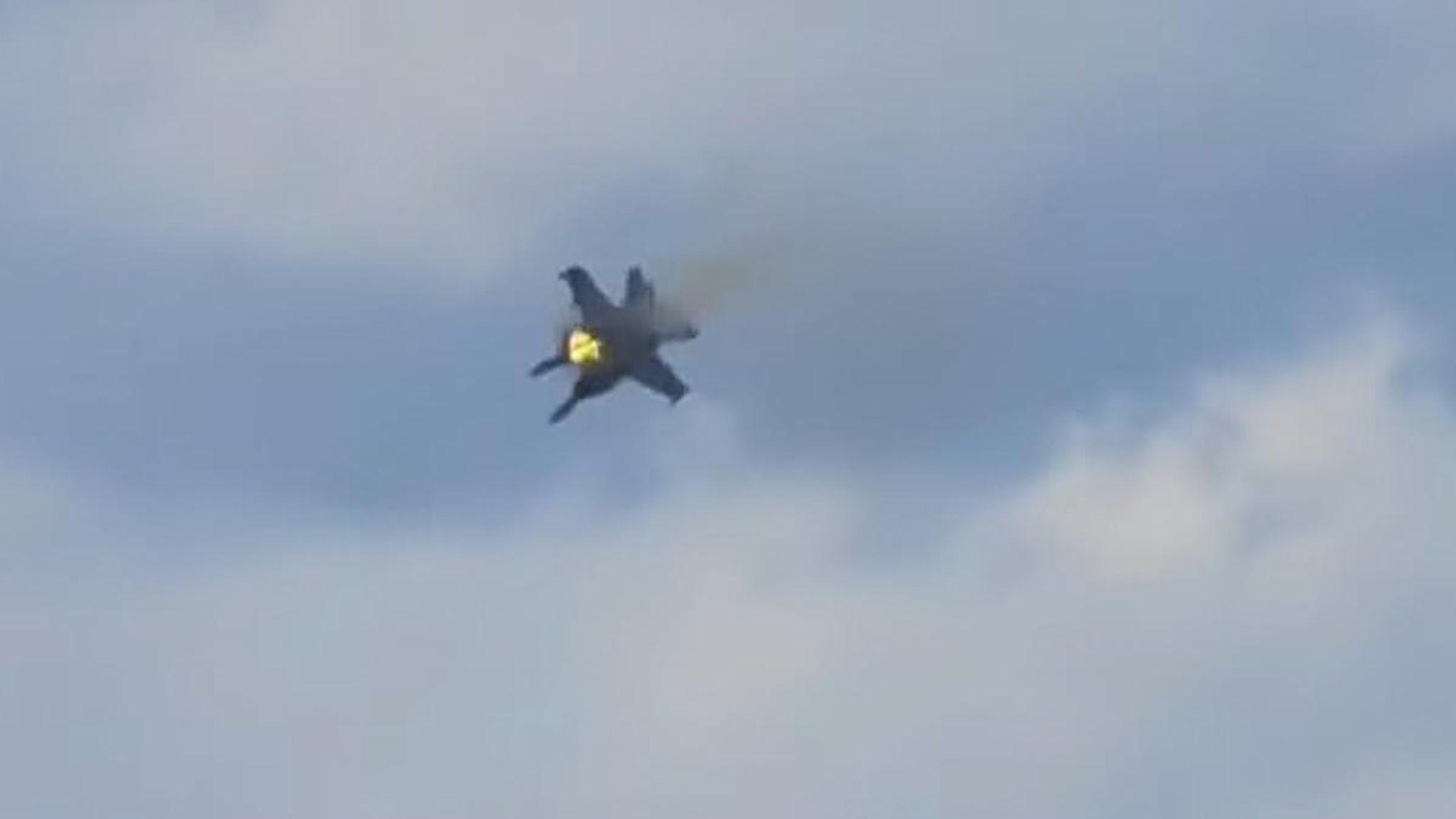 Four crew members ejected after military jets crash during US air show ...