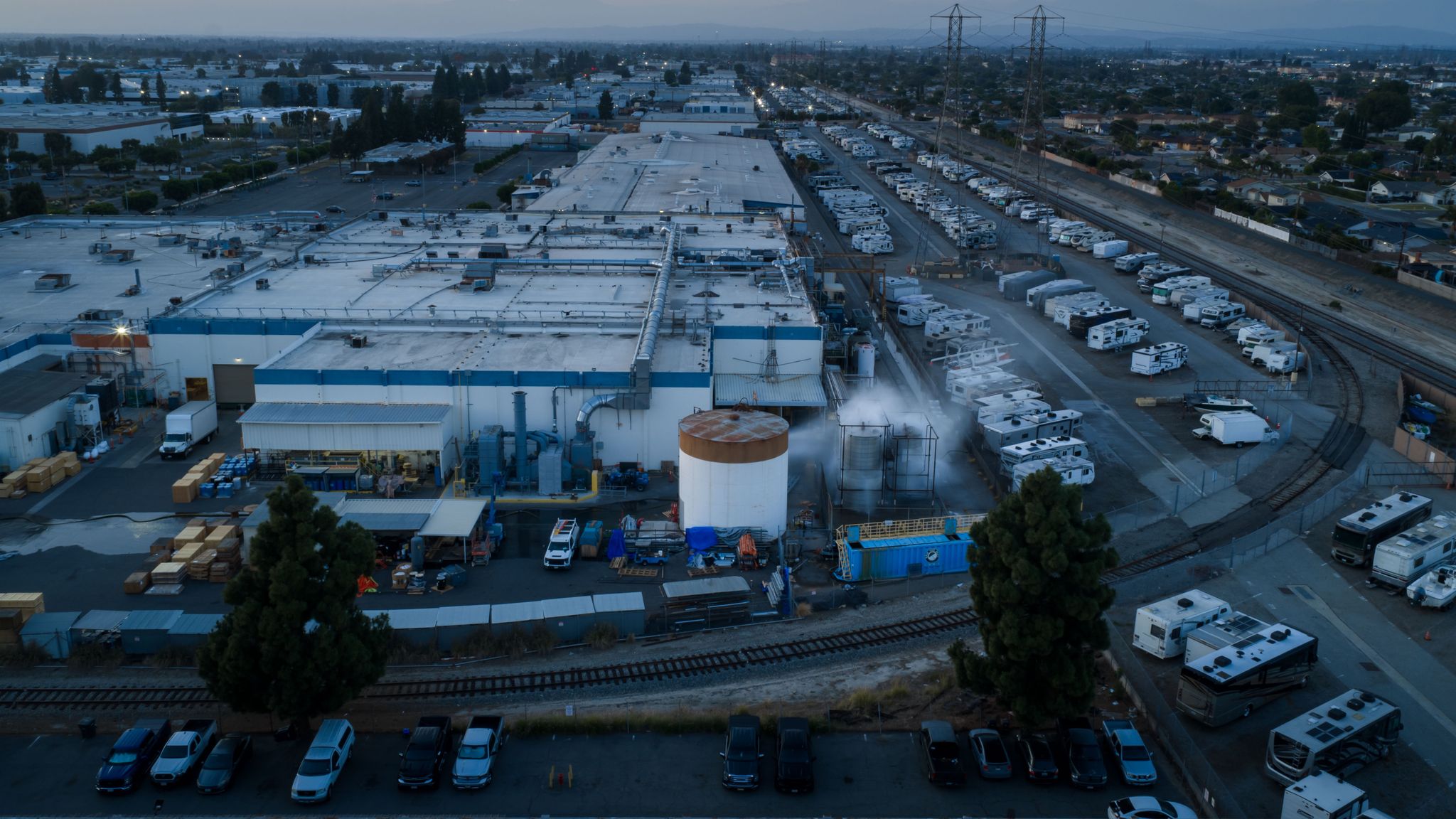 Southern California: 40,000 ordered to evacuate over threat of chemical ...