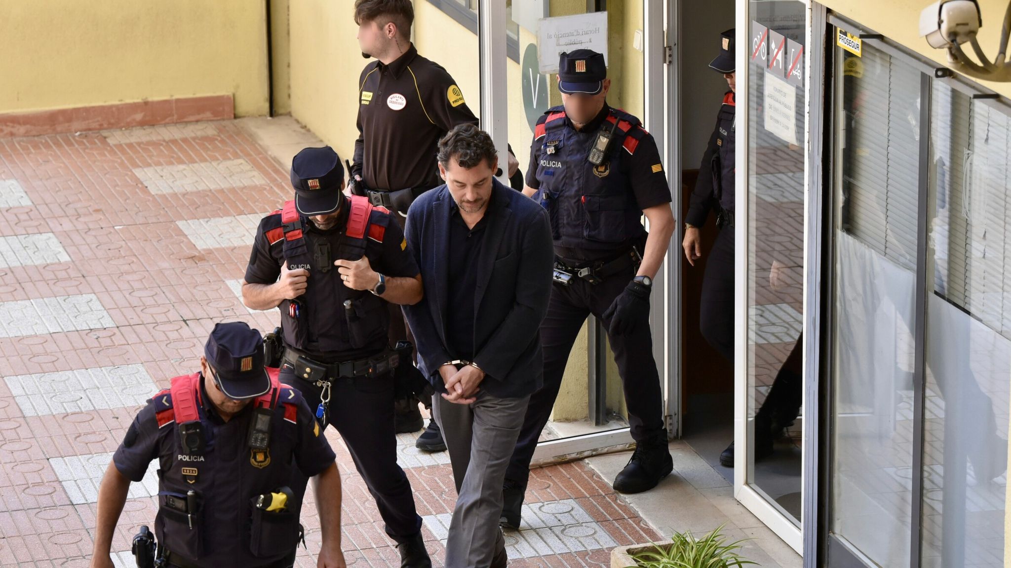 Mango founder's son arrested in investigation into father's death ...