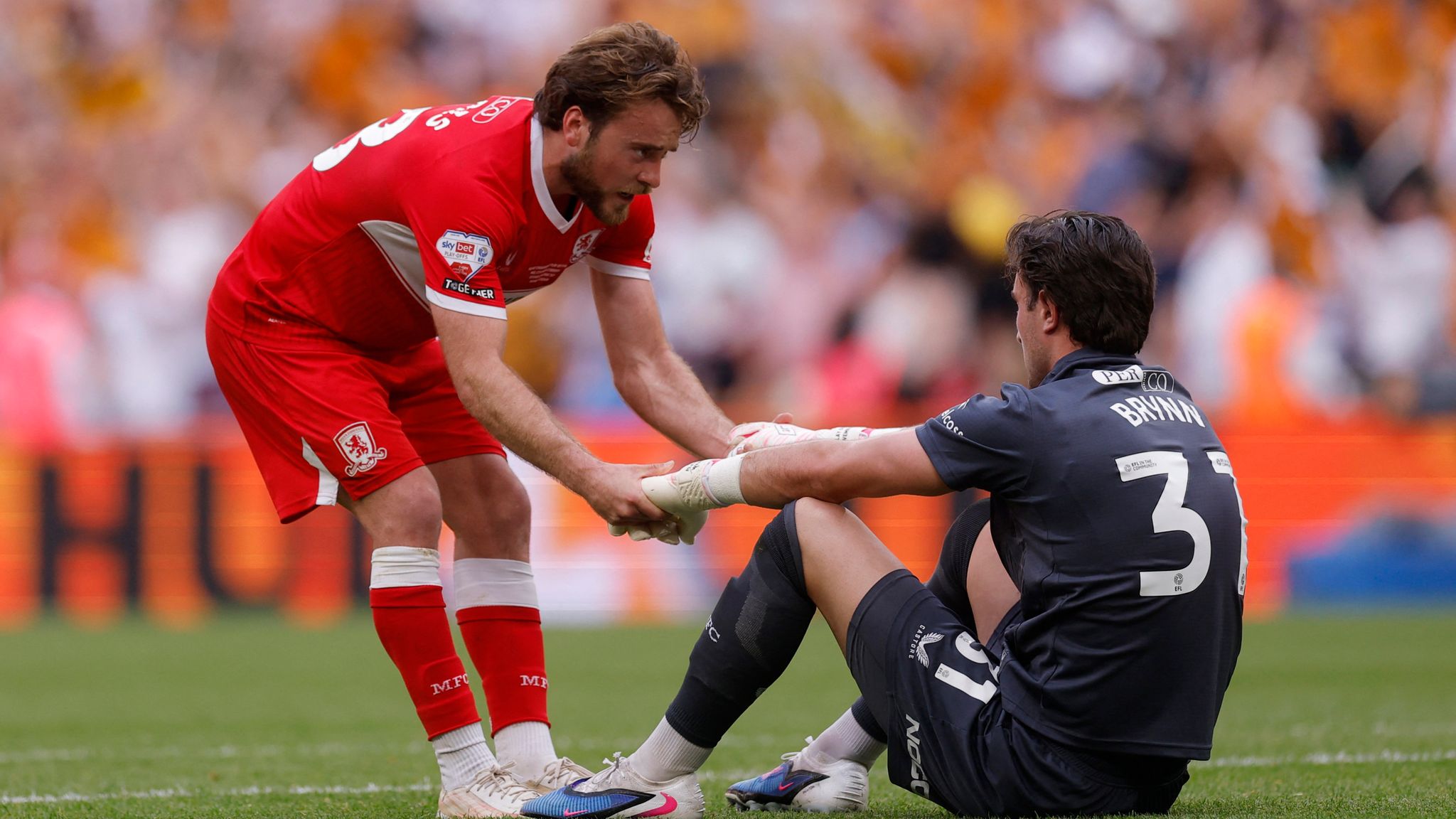 Hull promoted to Premier League after late Oli McBurnie goal against ...