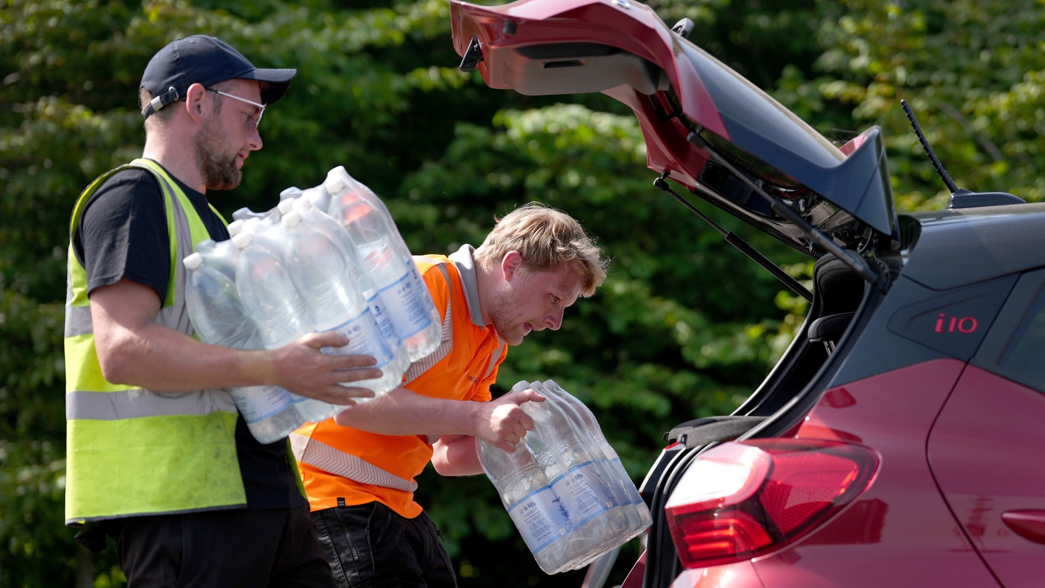 Hundreds of South East Water customers in Kent remain without water ...
