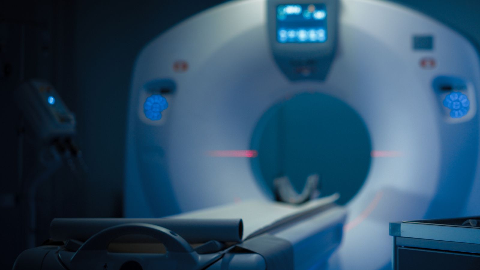 'Cutting-edge' prostate cancer treatment to be rolled out by NHS from ...