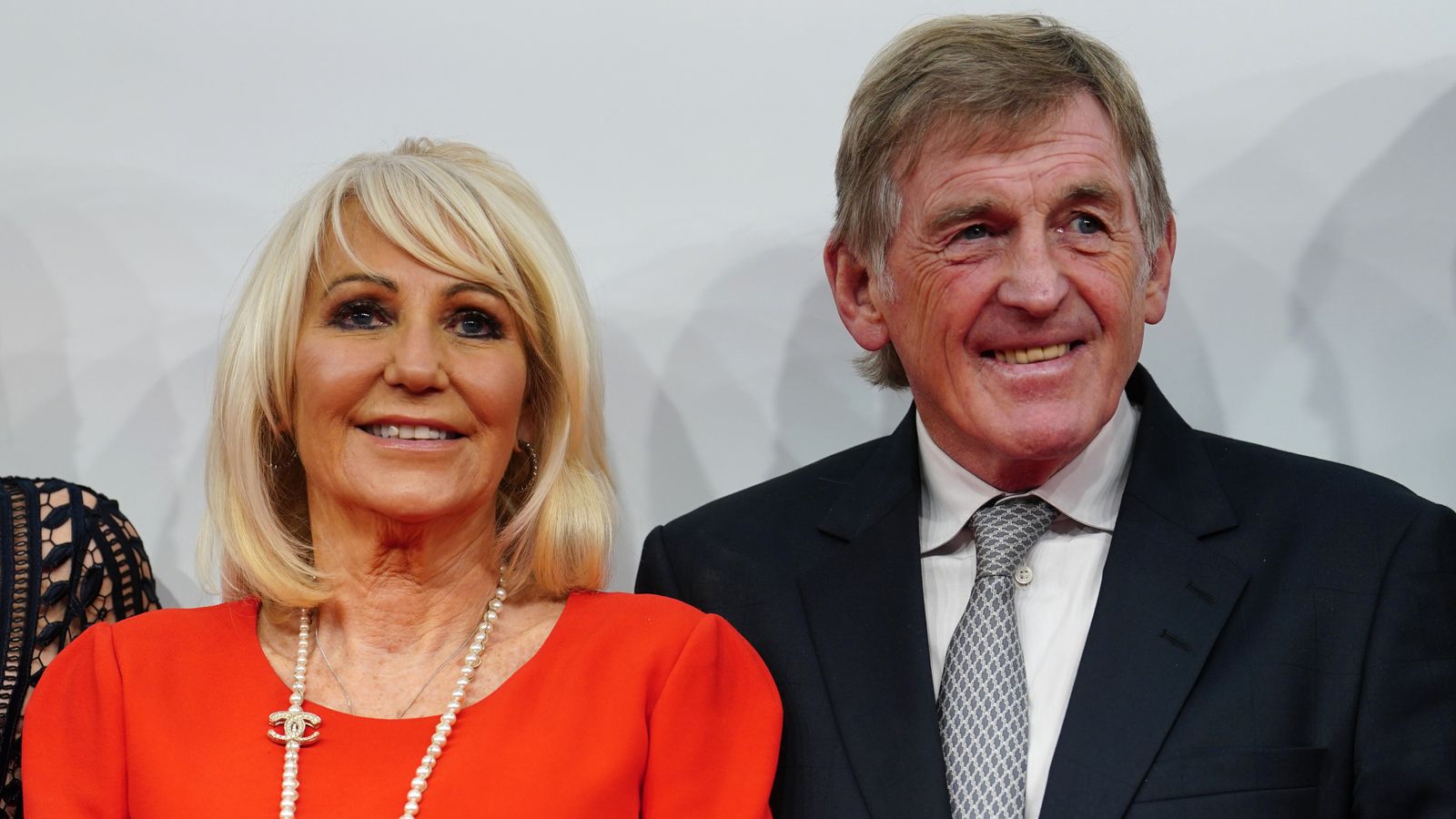 Football legend Sir Kenny Dalglish reveals he has cancer | UK News ...