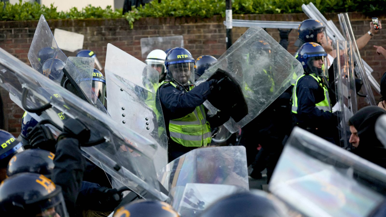 Henry Nowak protesters accused of 'hijacking' tragedy - as PM says ...