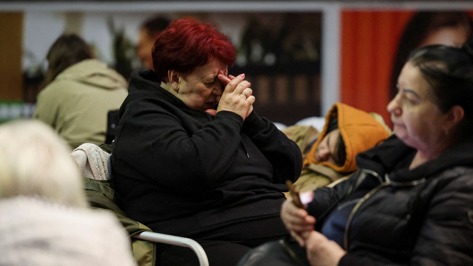 Ukraine war latest: Ukrainians take shelter as Kyiv comes under heavy ...