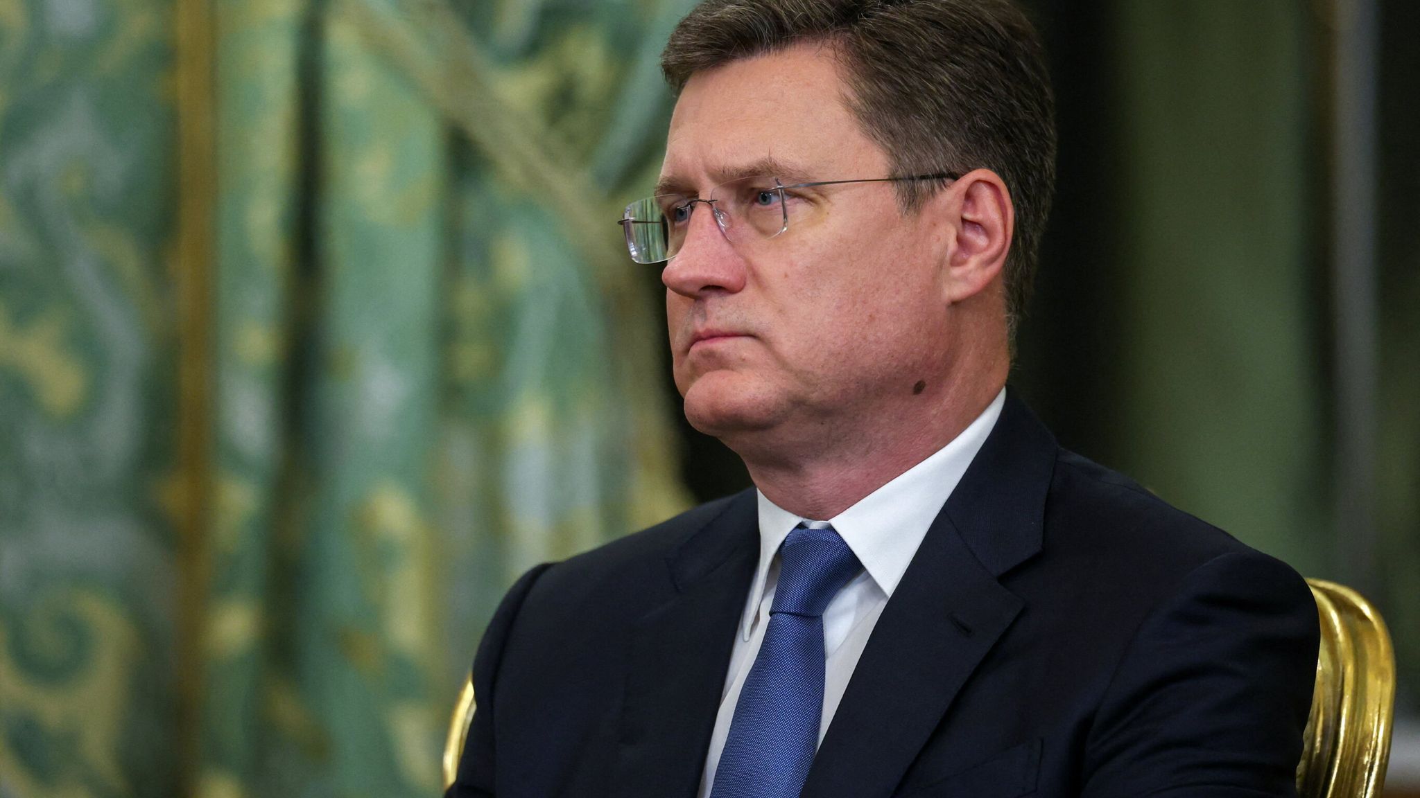 Putin says Russia 'ready for peace talks' after Ukraine refinery ...