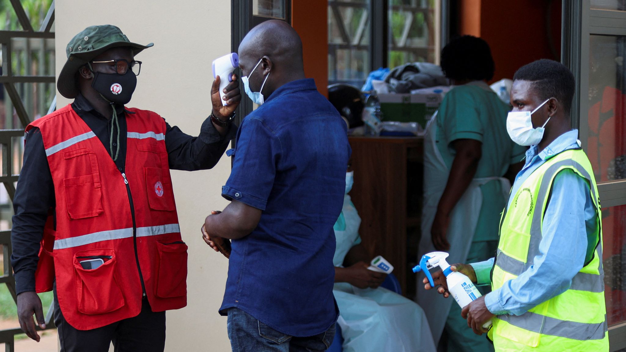 WHO announces £386m plan to fight Ebola outbreak as number of cases ...