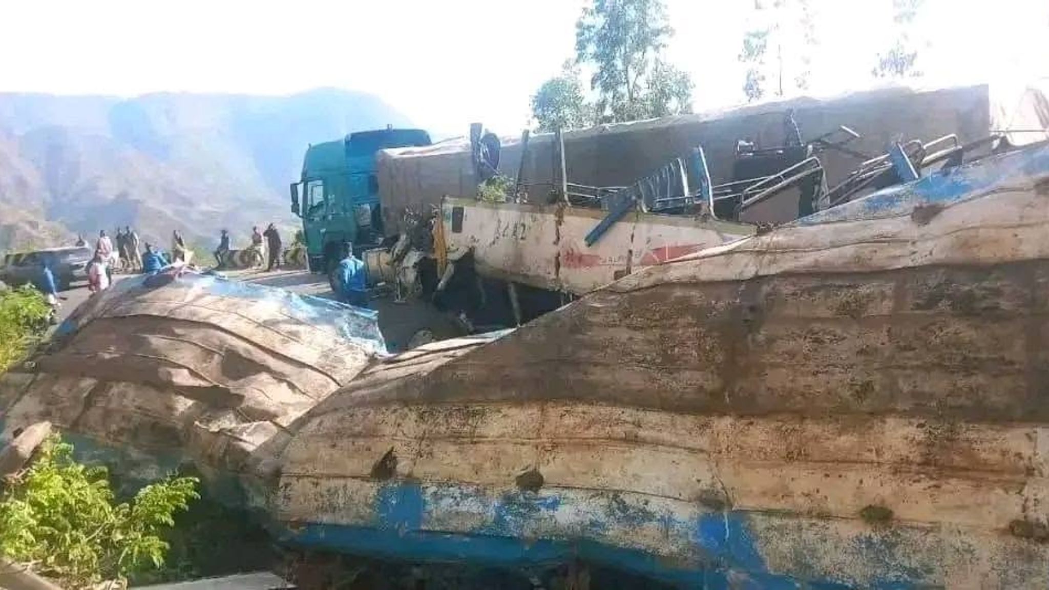 At least 31 dead after Ethiopia bus crash | World News | Sky News
