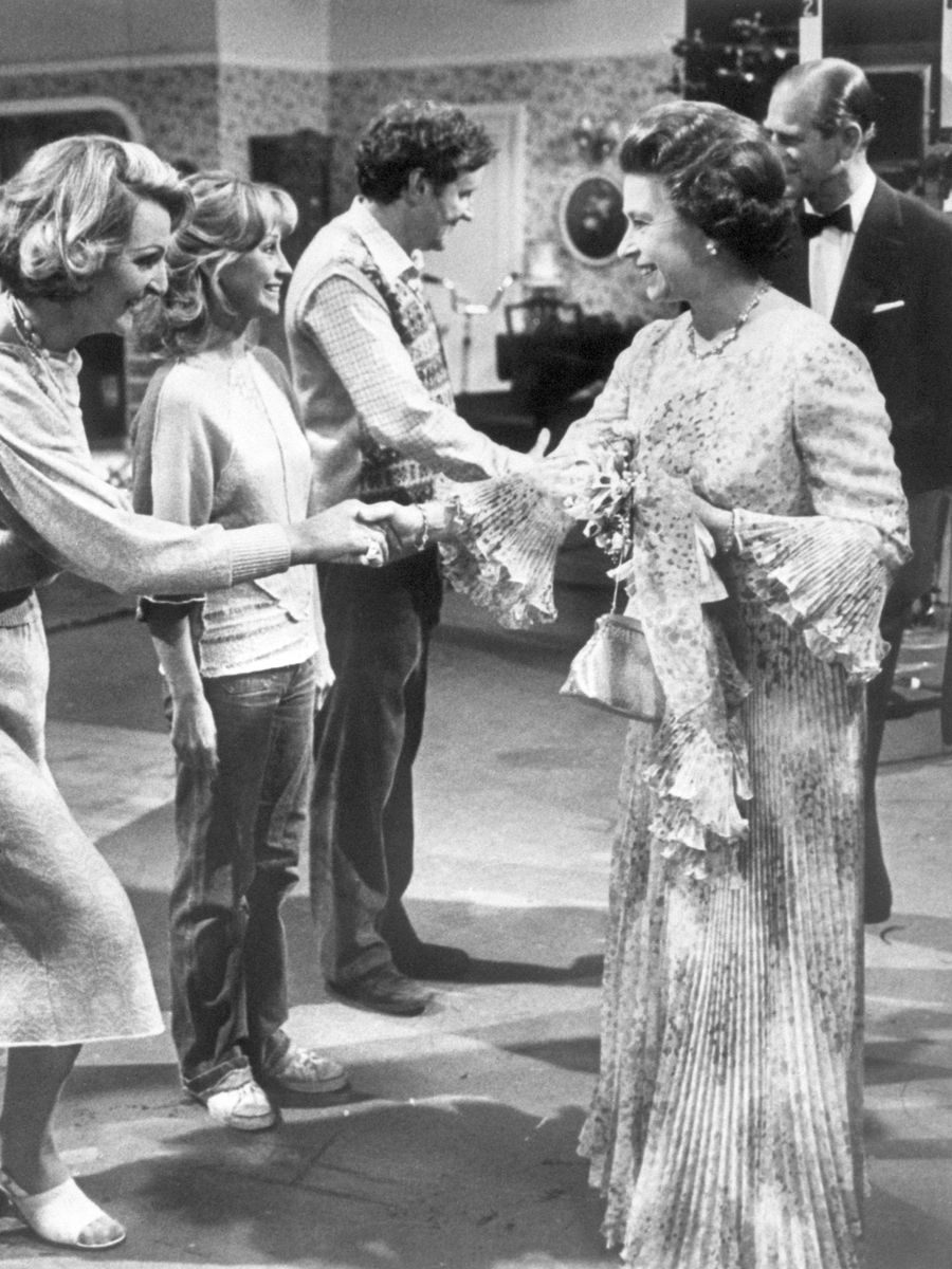 Dame Penelope Keith, star of The Good Life, dies aged 86 | UK News ...